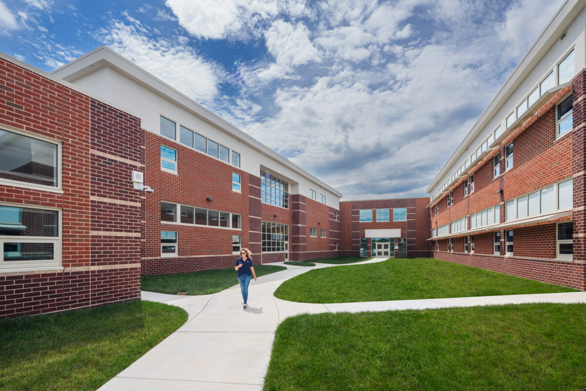 Architectural Services for Robert E. Aylor Middle School| RRMM Architects